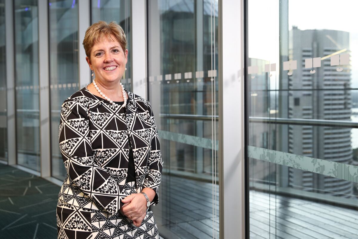 AMP Taps Top Female Banker to Move Past Scandals And Turmoil - Bloomberg
