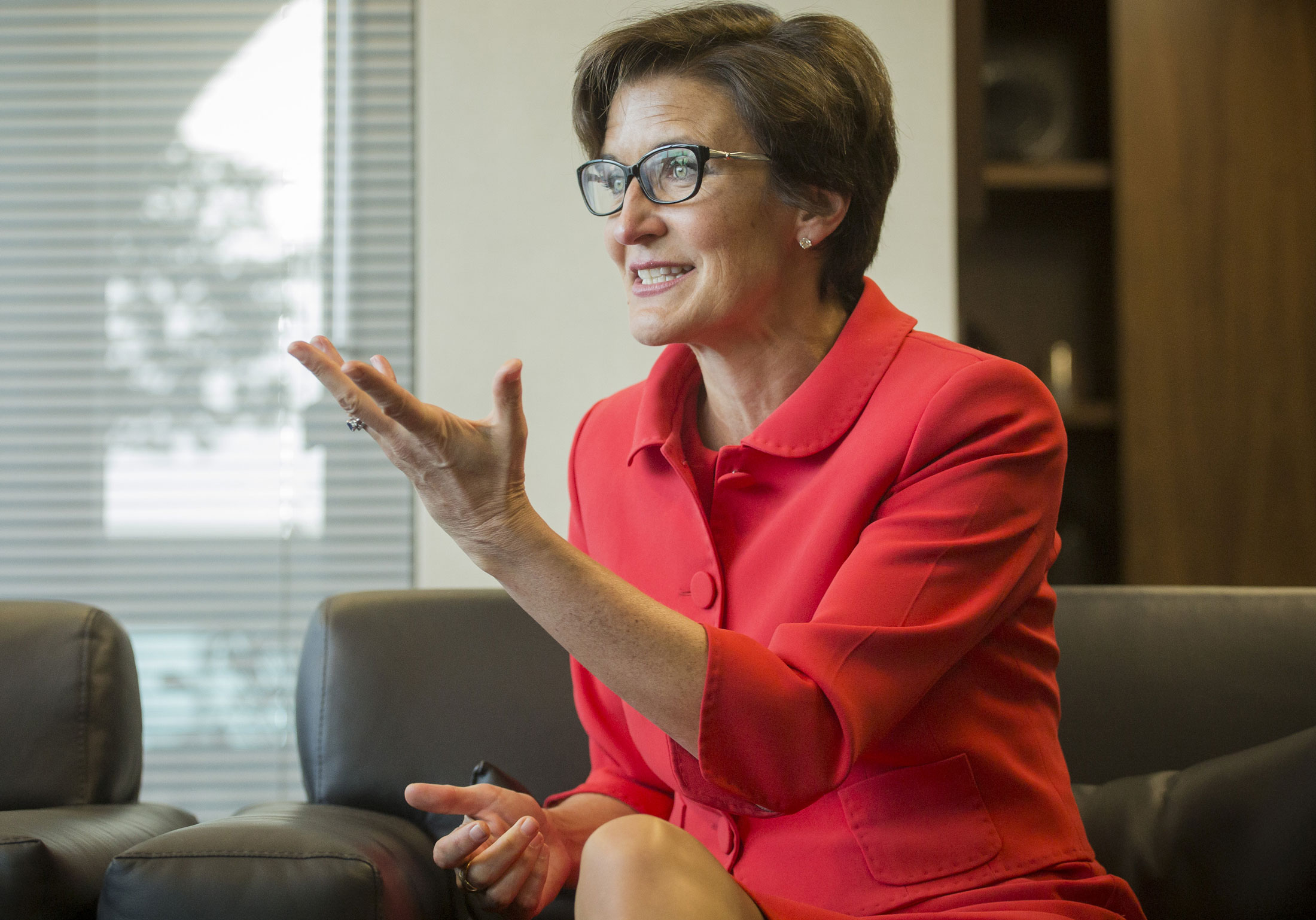 On Fraser’s First Day as Citi CEO, Bank Vows Net-Zero Emissions - Bloomberg