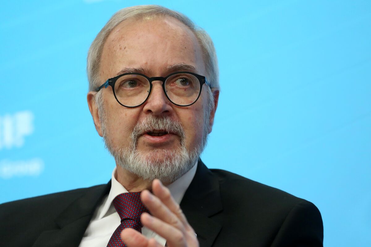 EIB Urges Members to Boost Green Finance to Compete With US - Bloomberg