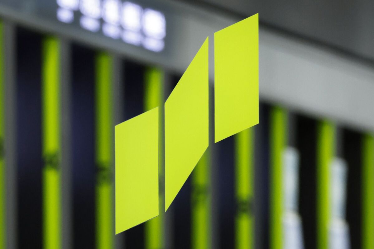 Japan’s SMFG Joins Wall Street-Led Exodus From Climate Group - Bloomberg