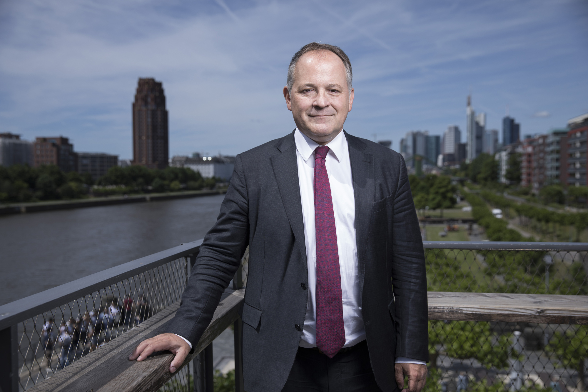 Coeure Says ECB Not Reversing Course on Policy With New Package - Bloomberg