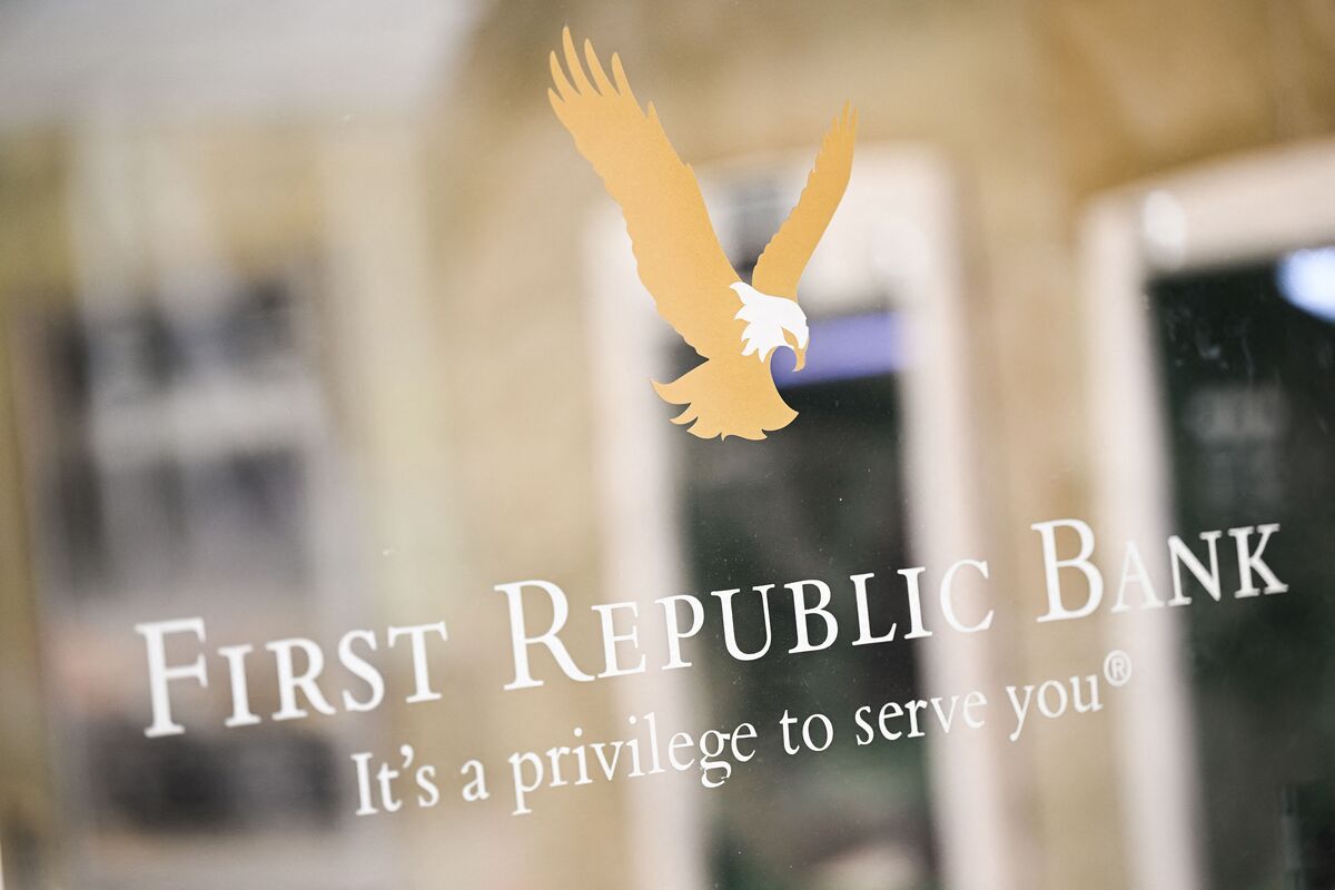 First Republic Bank (NYSE:FRC) Share Price Rebounds From Record Low ...