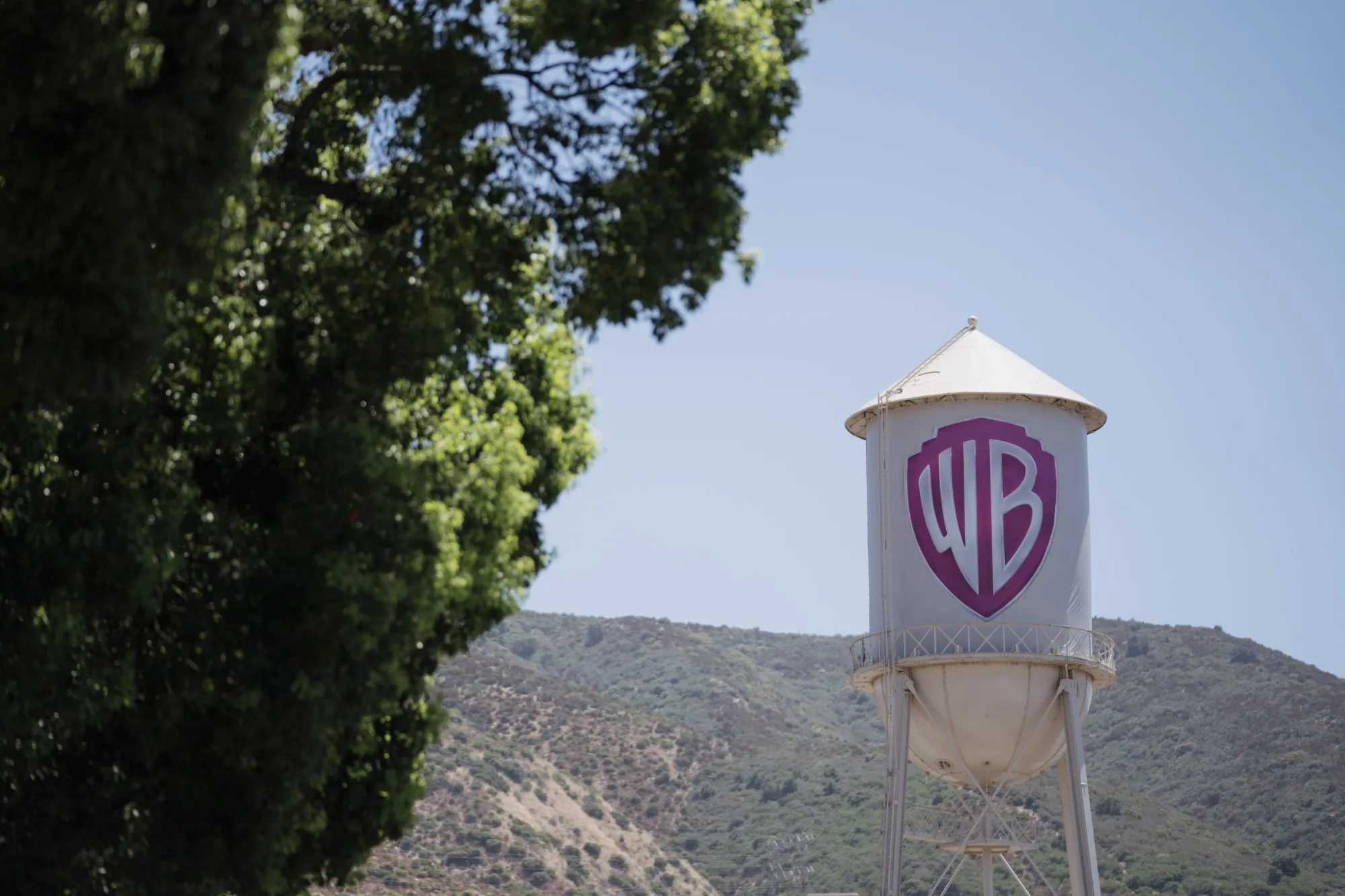Warner Bros. (WBD) Revenue Misses Estimates Amid Studio Challenges ...