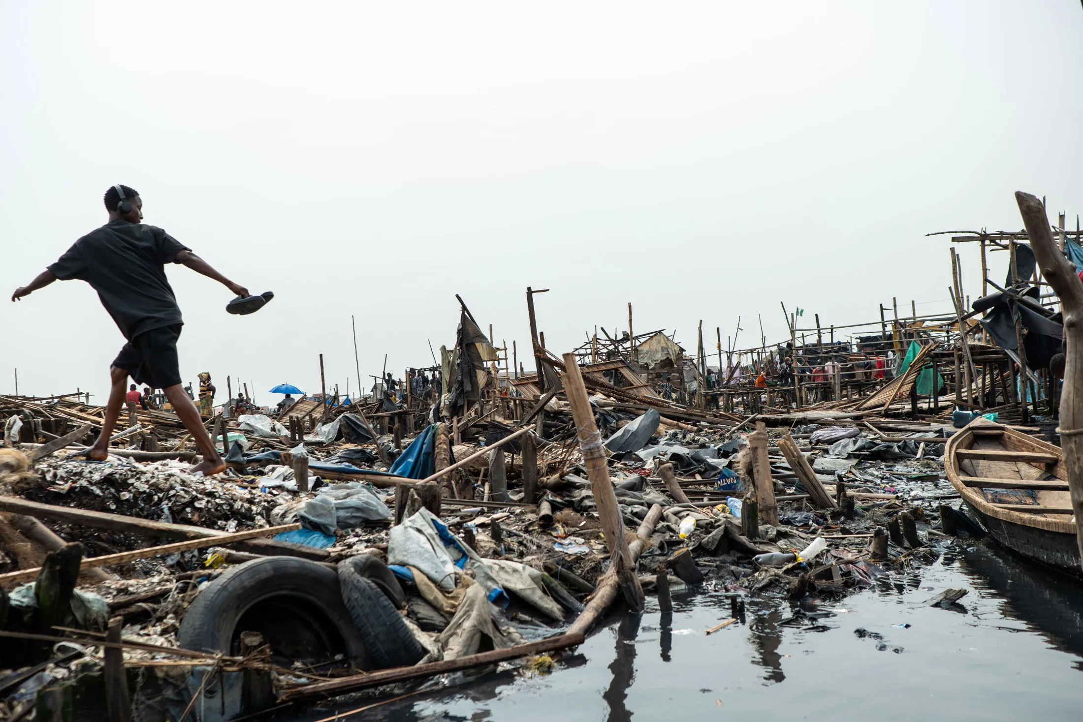Lagos Town Demolitions Leave Thousands of Nigerians Homeless - Bloomberg