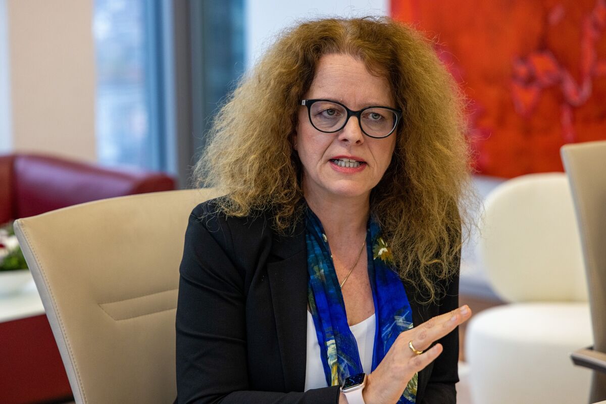 ECB Nears Point of Pausing or Halting Cuts, Schnabel Says - Bloomberg