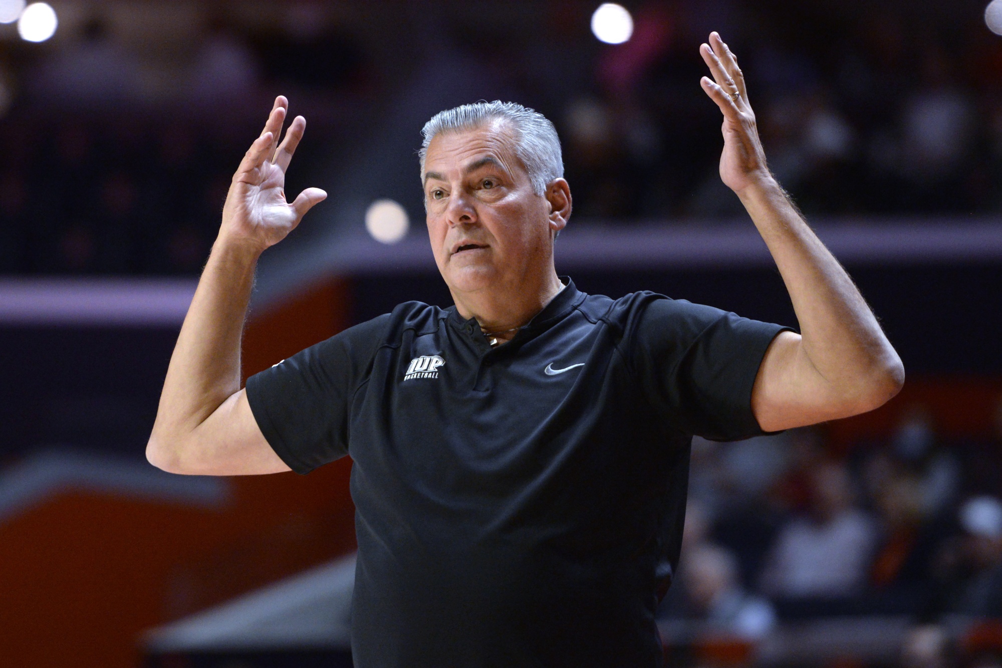 Portal Chaos Puts Pressure on Hoops Coaches in Lower Levels - Bloomberg