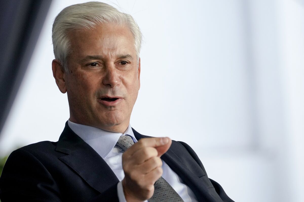 Wells Fargo Boosts CEO Pay 28% to $40 Million in Milestone Year - Bloomberg