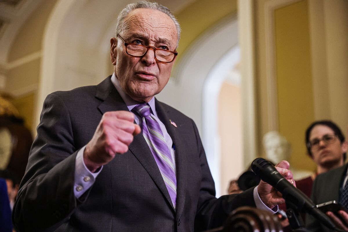Chuck Schumer to Push Aid to Ukraine, Israel Without Border Deal ...