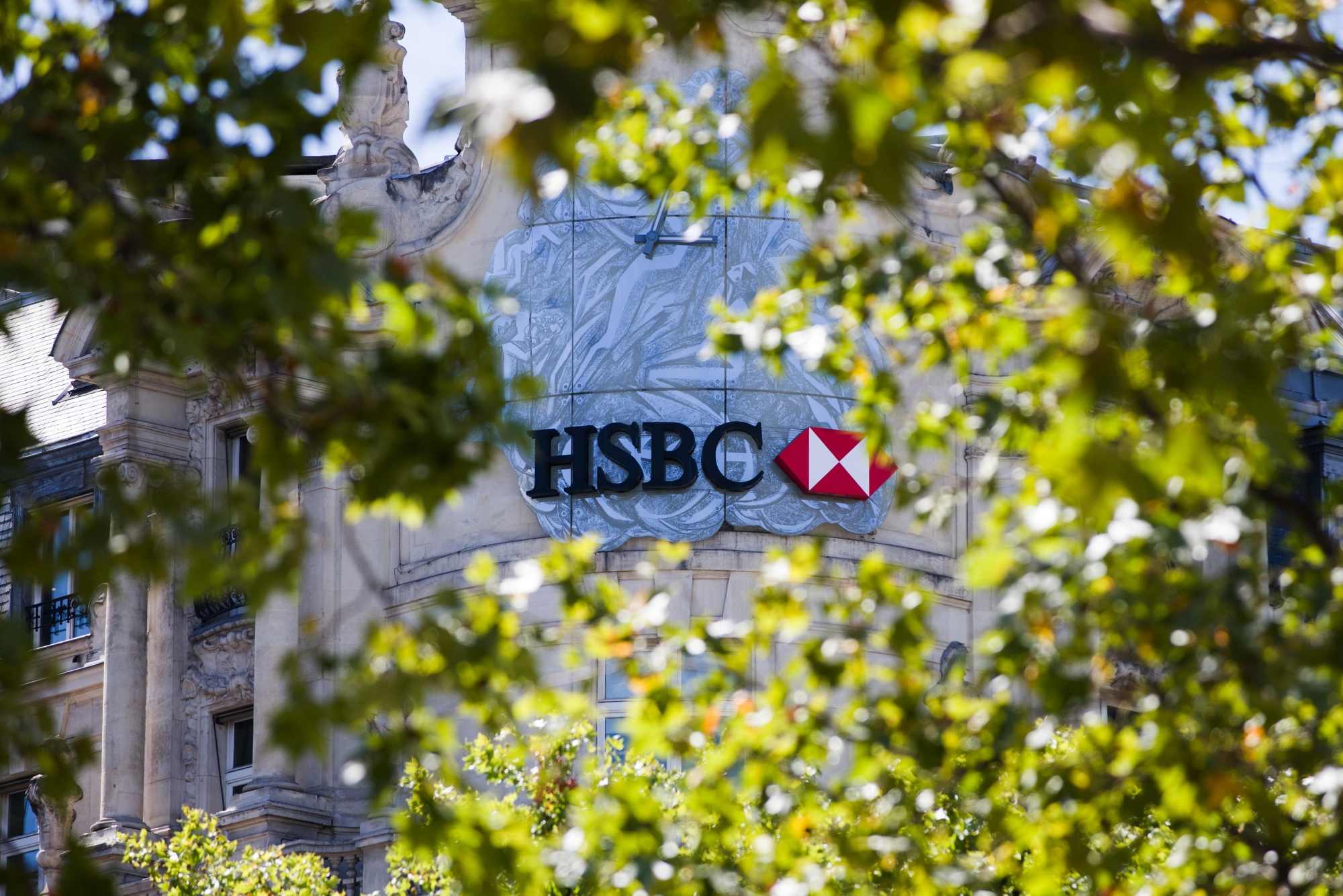 HSBC’s French Retail Unit Sale ‘Less Certain’ on Rate Rises - Bloomberg