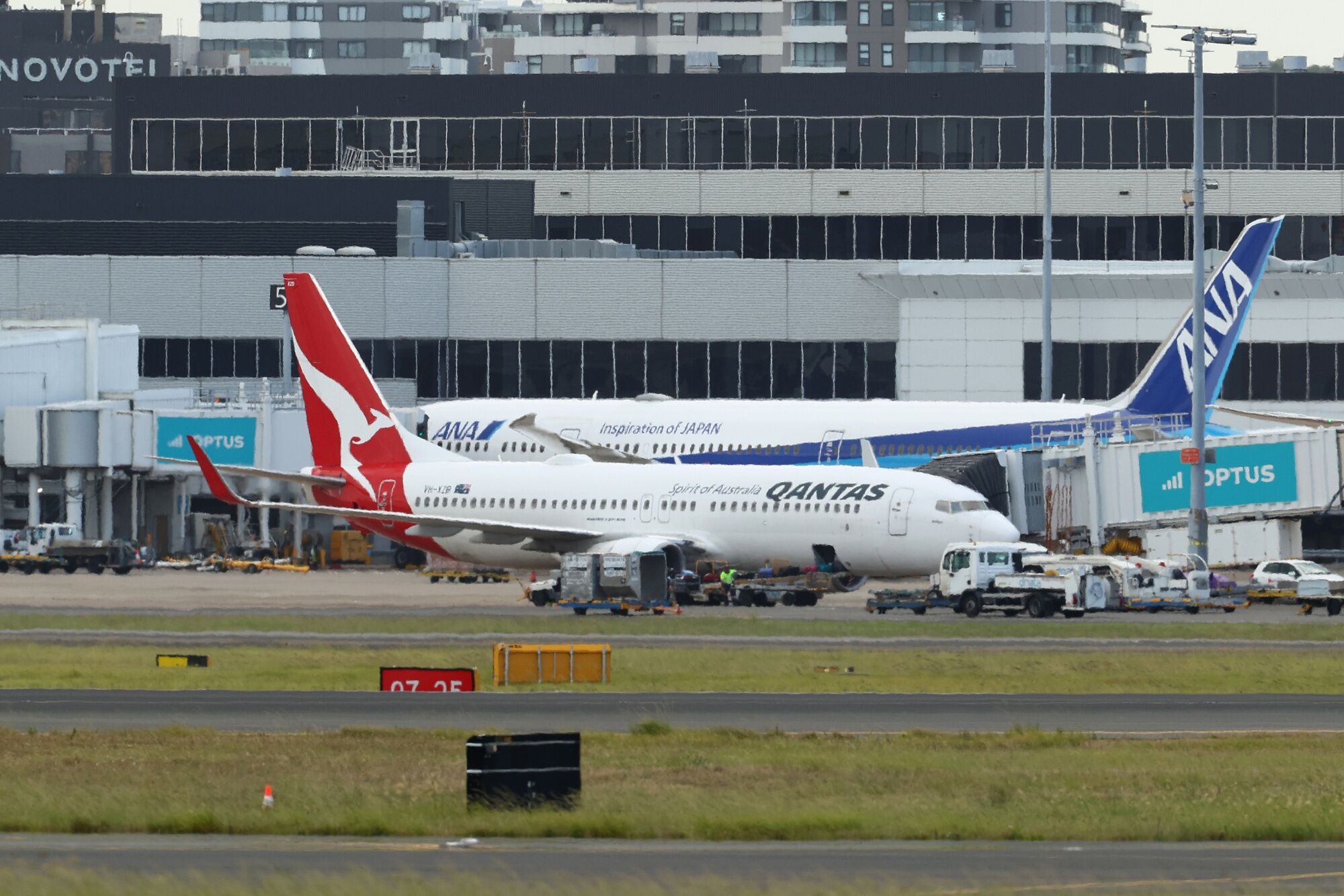 Second Qantas Flight in Two Days Suffers Midair Mechanical Issue ...