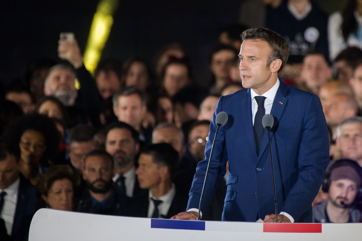 France Cuts 2023 GDP Growth Forecast to 1%, Citing ‘Tense’ Backdrop ...