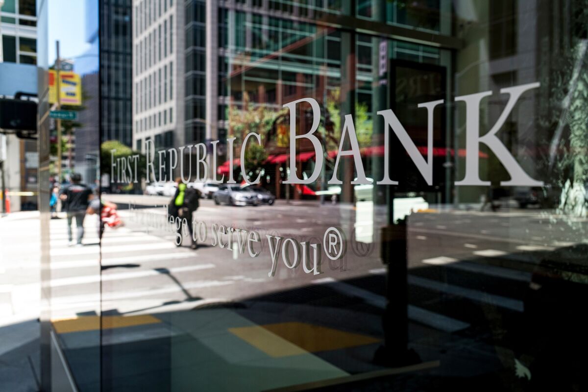 JPMorgan to Close 21 First Republic Branches by Year End - Bloomberg