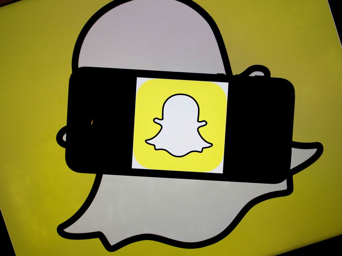 SNAP: Android Users Are Giving Snapchat Positive Ratings Again - Bloomberg