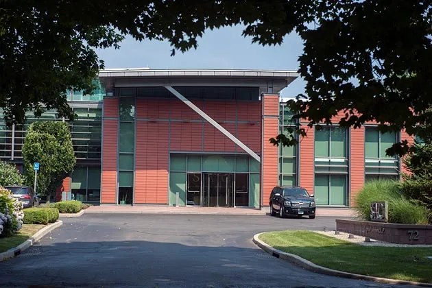 SAC Capital Soldiers On—for Now - Bloomberg