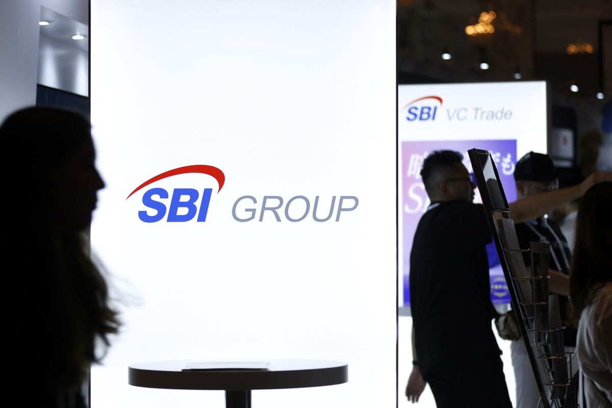 SBI、初任給34万円に増額－従業員給与は平均10％程度引き上げ - Bloomberg