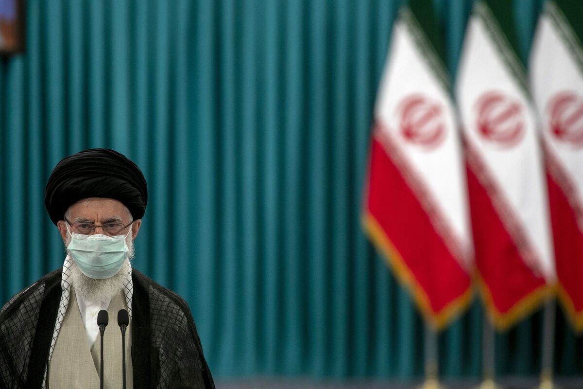 Iran’s Ruler Faces a Formidable New Foe: Schoolgirls - Bloomberg