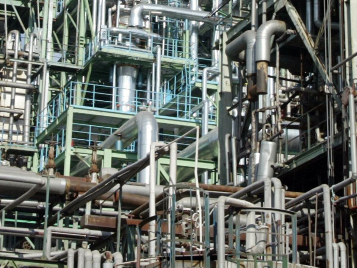 Chevron Phillips, Qatar to Build Mideast's Top Ethylene Plant - Bloomberg