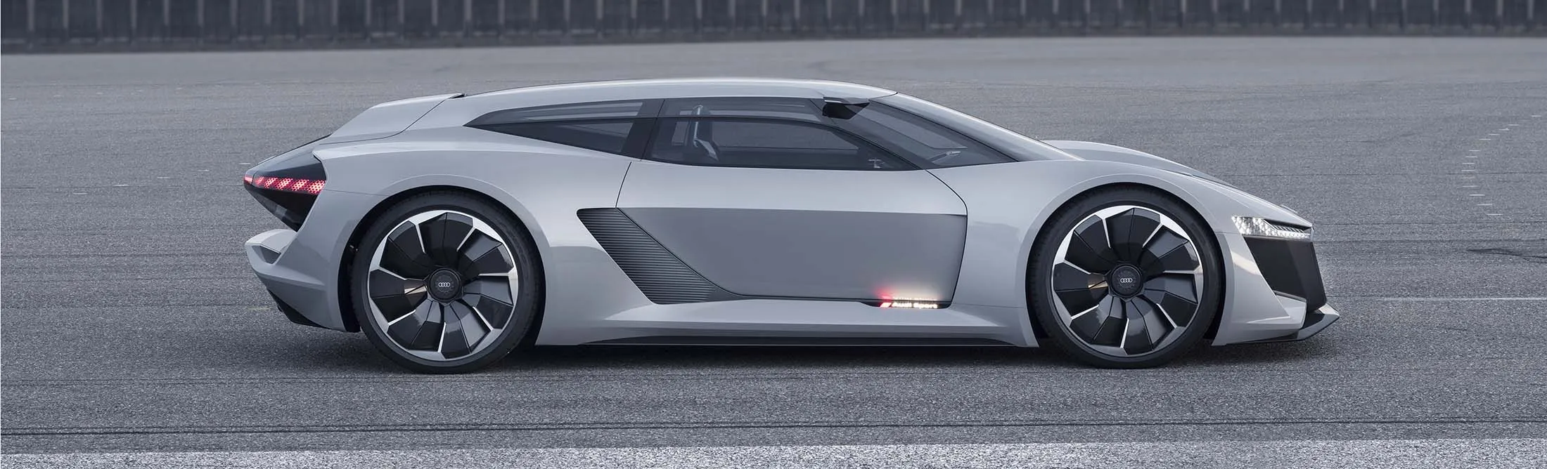 Audi PB18 e tron Supercar Stats Equipment Photos Bloomberg