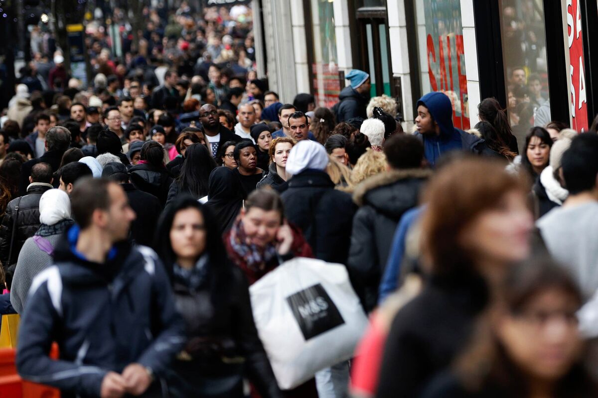 Britons Might Be Better Off Than Current Statistics Indicate - Bloomberg