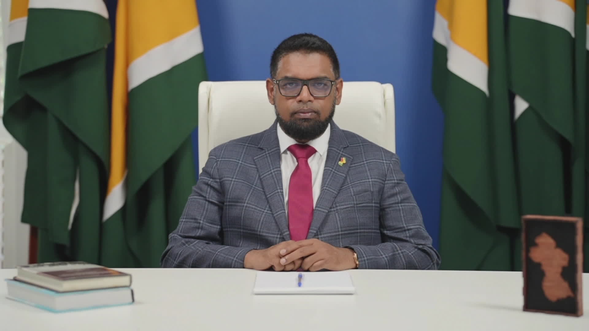 Watch Guyana President Shows Resolve Ahead of Maduro Meeting - Bloomberg