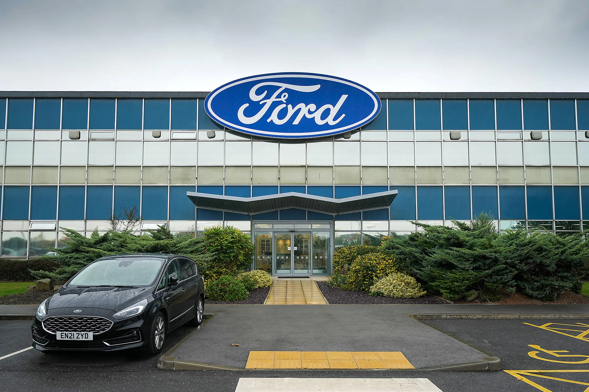 Ford Invests £150 Million to Boost UK Electric Car Parts Production ...