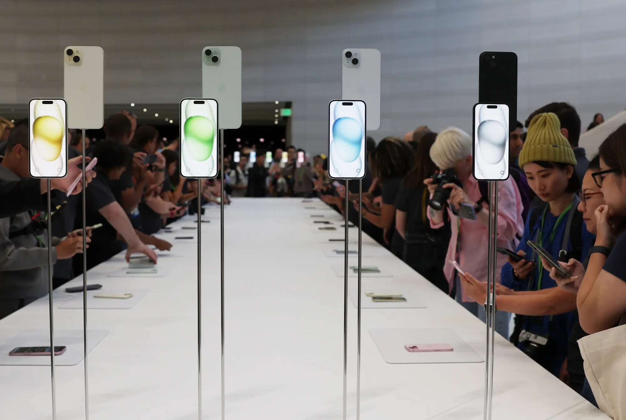 Apple iPhone 17 Air, un modelo más delgado pero con desventajas - Bloomberg