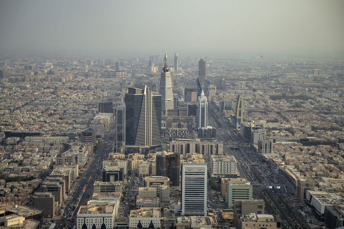 Saudi Regulator Reviews Foreign Stock Ownership Limits to Attract ...