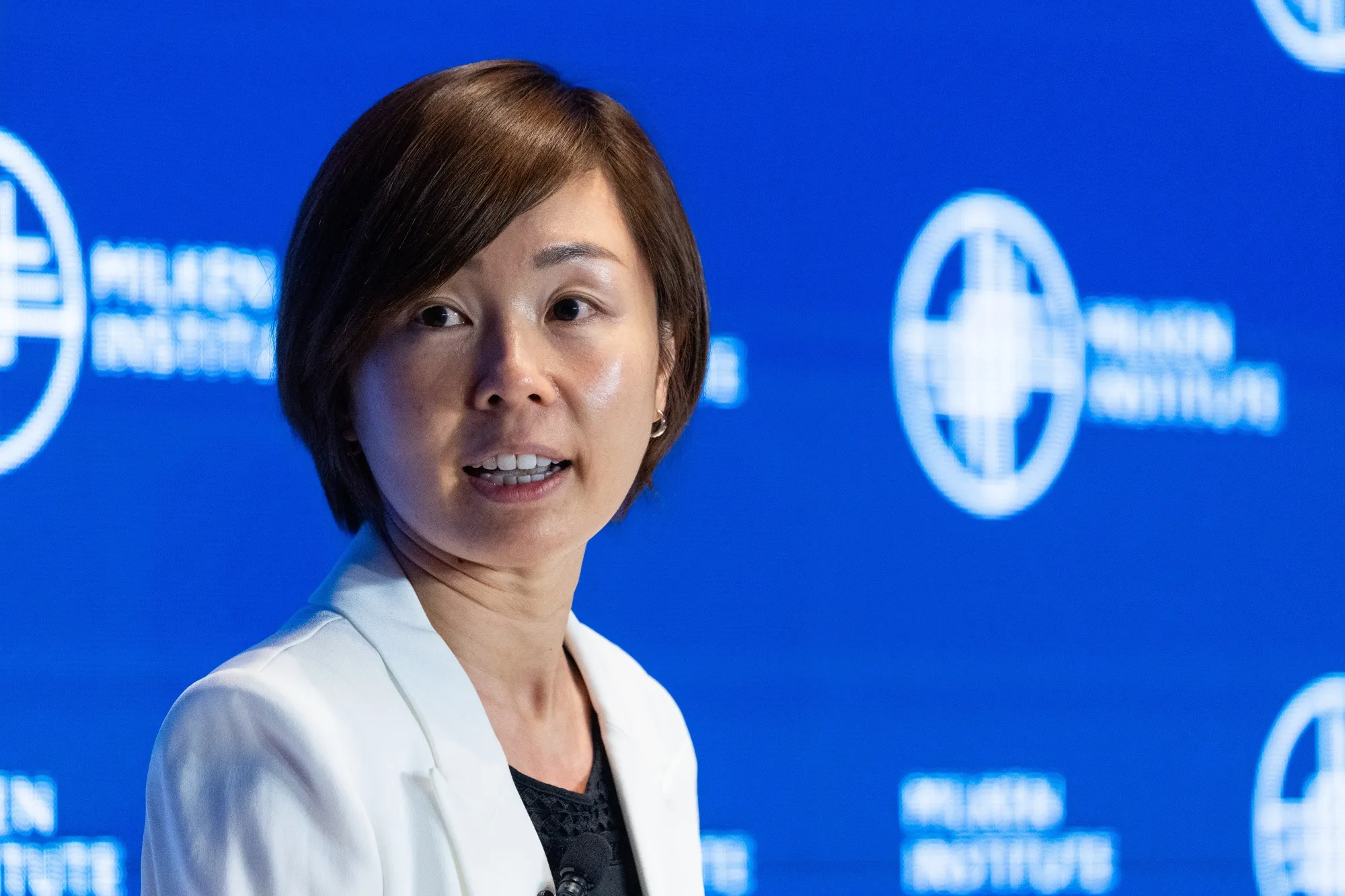 香港政府系ファンドCEO、地政学は投資判断の前提条件とみなす - Bloomberg