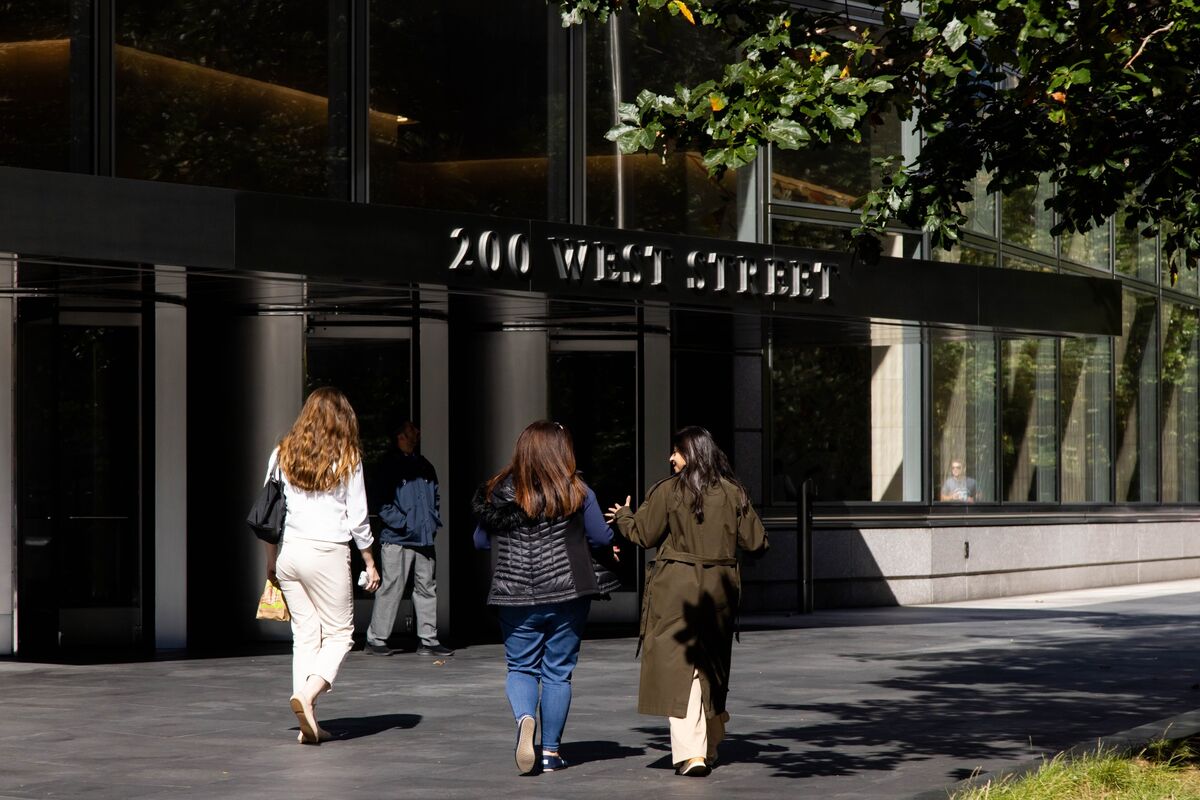 Goldman Sachs Rides Credit Boom to Lift Goal in $3T Asset Unit - Bloomberg