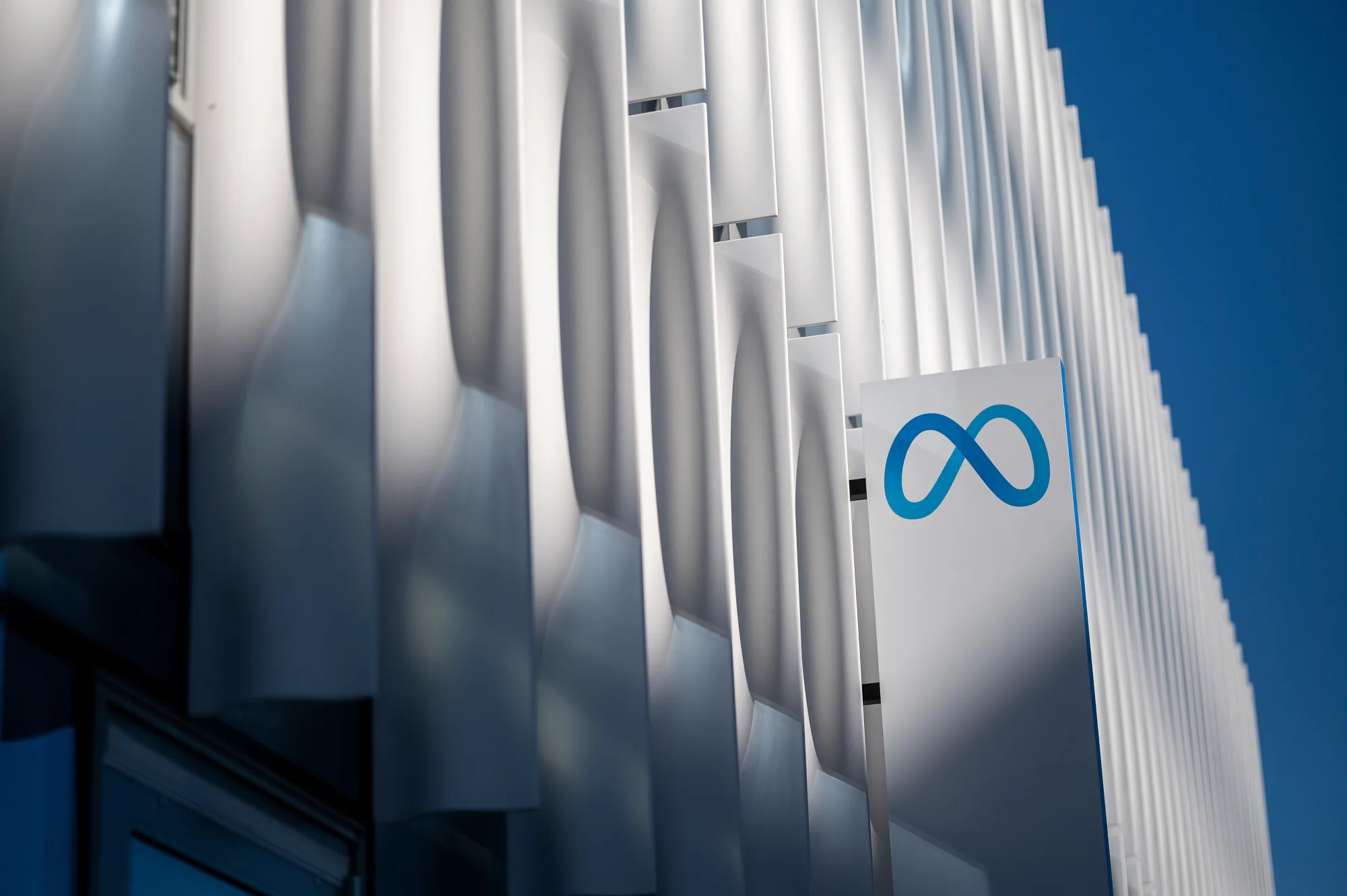 Meta Discusses Reincorporating Its Business Outside Delaware - Bloomberg