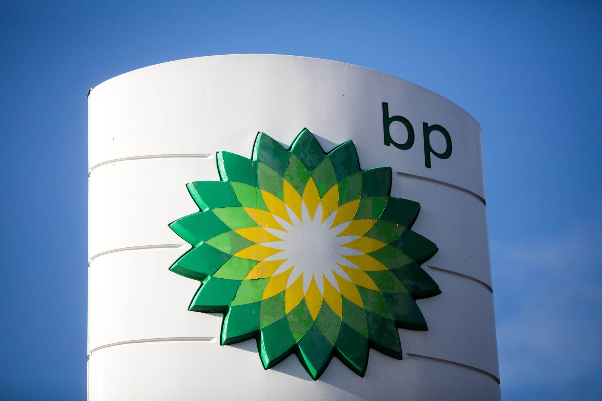 BP Pays to Avoid Verdict Against `Big, Out-of-Town Oil Company' - Bloomberg