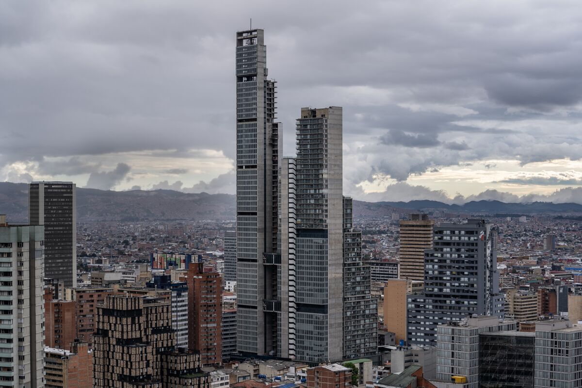 Colombia Peso Slumps, Sovereign Debt Underperforms Ahead of ...