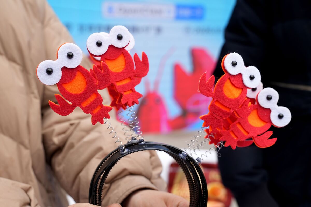 Why China’s OpenClaw Craze Is a Global AI Experiment - Bloomberg