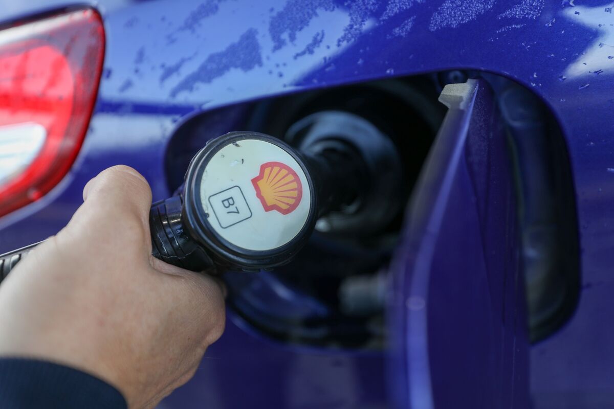 Daniel Loeb’s Third Point (TPOU) Adds to Shell (SHEL) Position: The ...