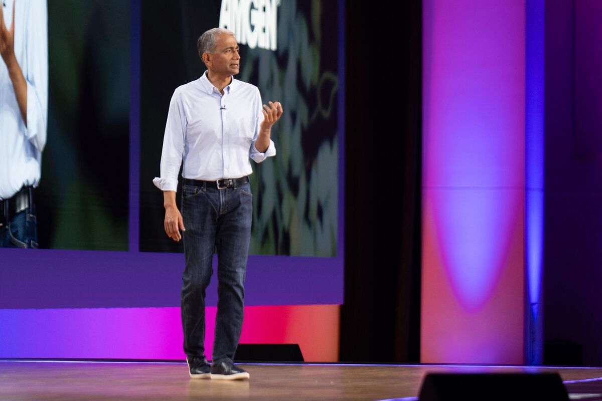 Microsoft Executive Rajesh Jha to Retire - Bloomberg