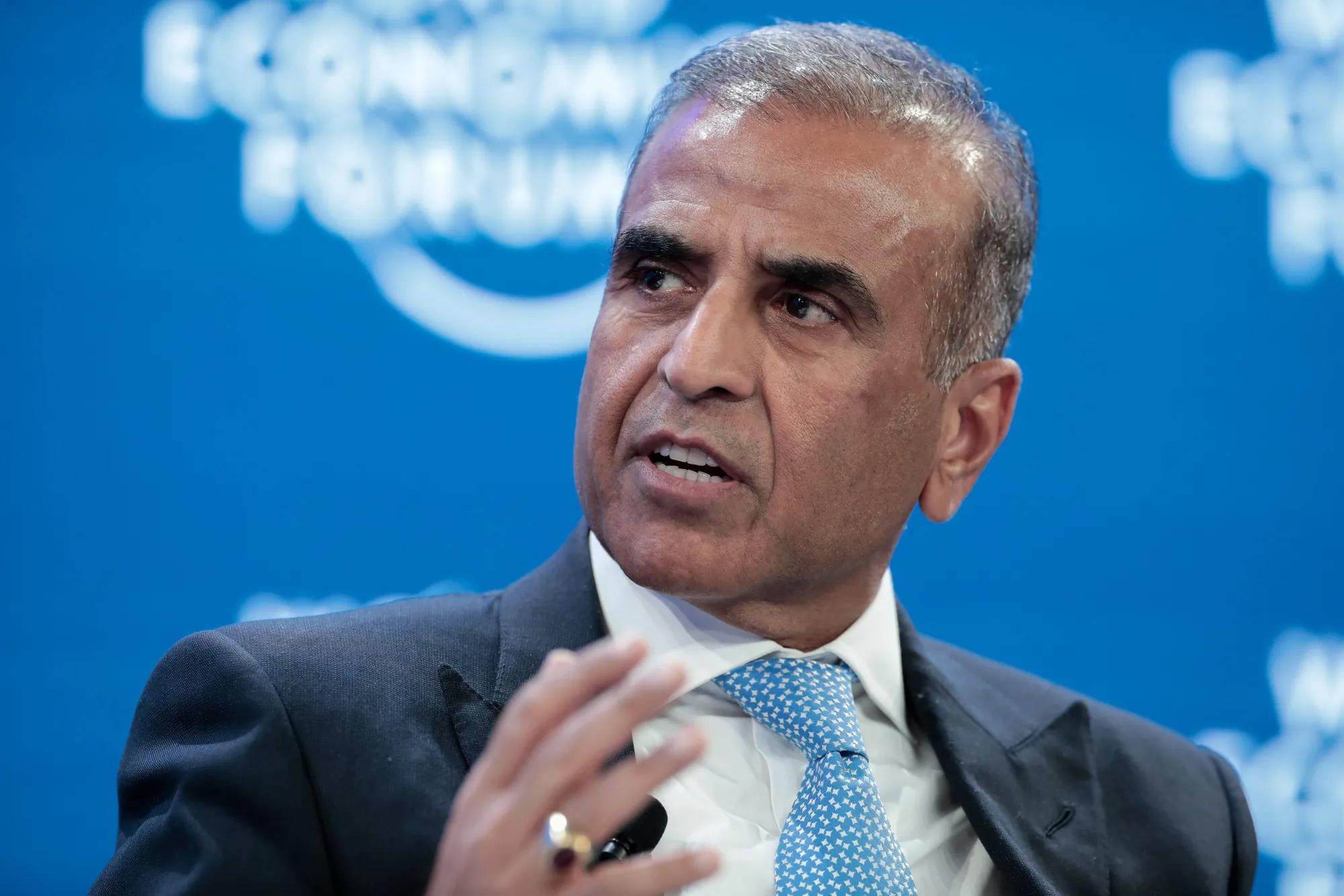Elon Musk Rival Sunil Mittal Targets OneWeb Global Satellite Broadband ...