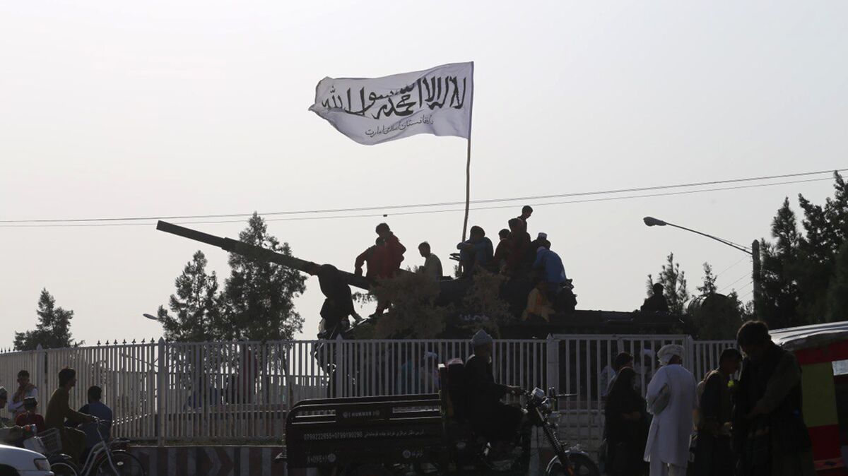 Taliban Militants Violently Disperse Rare Afghan Protest - Bloomberg