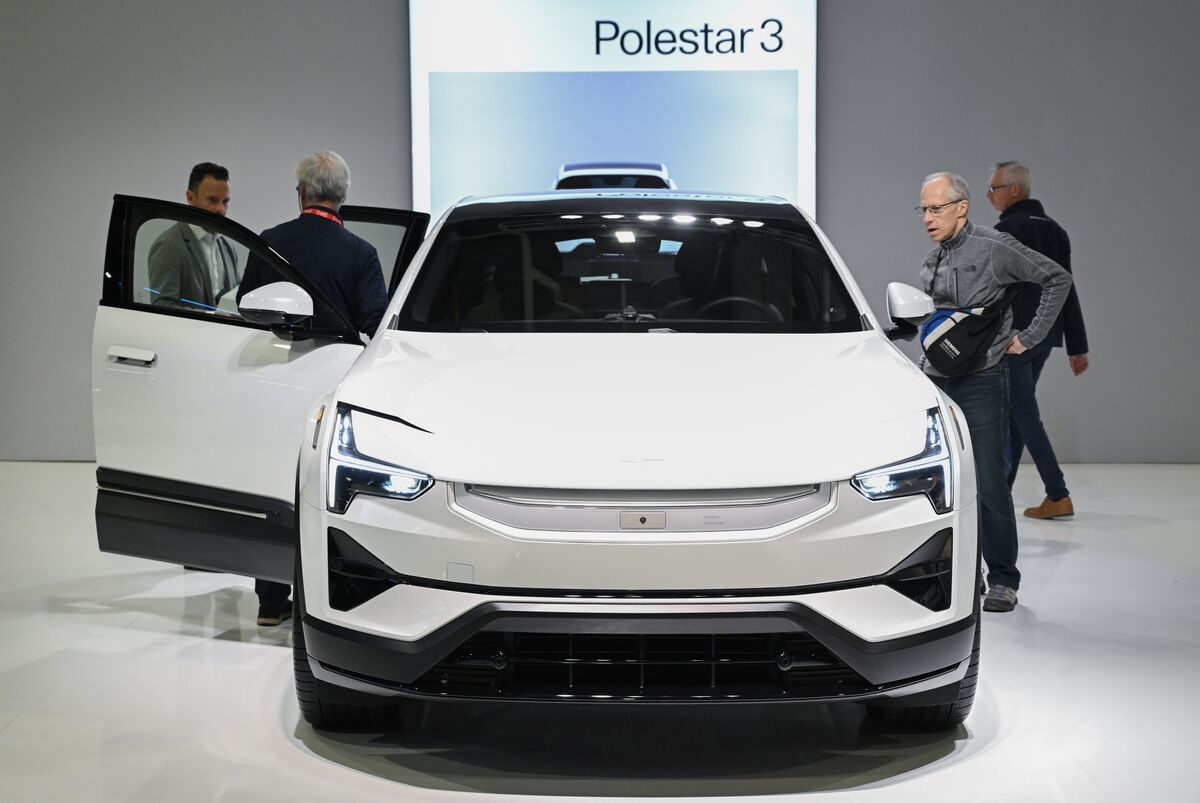 Polestar Looks to Reverse Sales Plunge With New Compact SUV - Bloomberg