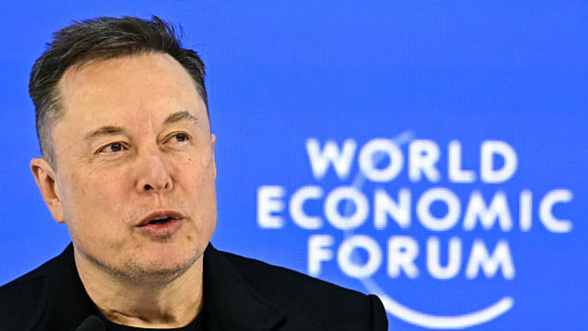 Watch Musk Says It May Be Possible to Reverse Ageing - Bloomberg