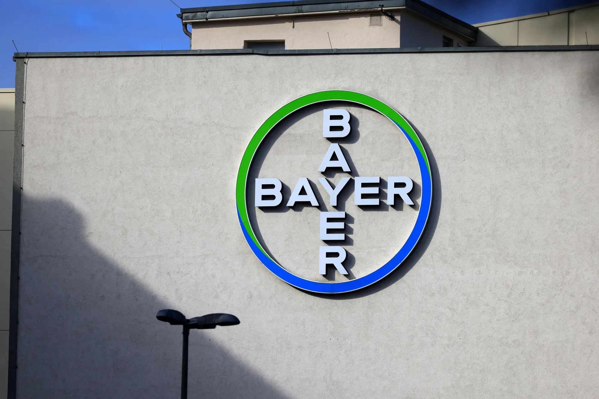 Bayer (BAYN) Signs $547 Million Pact With NextRNA in Cancer Drug Push ...