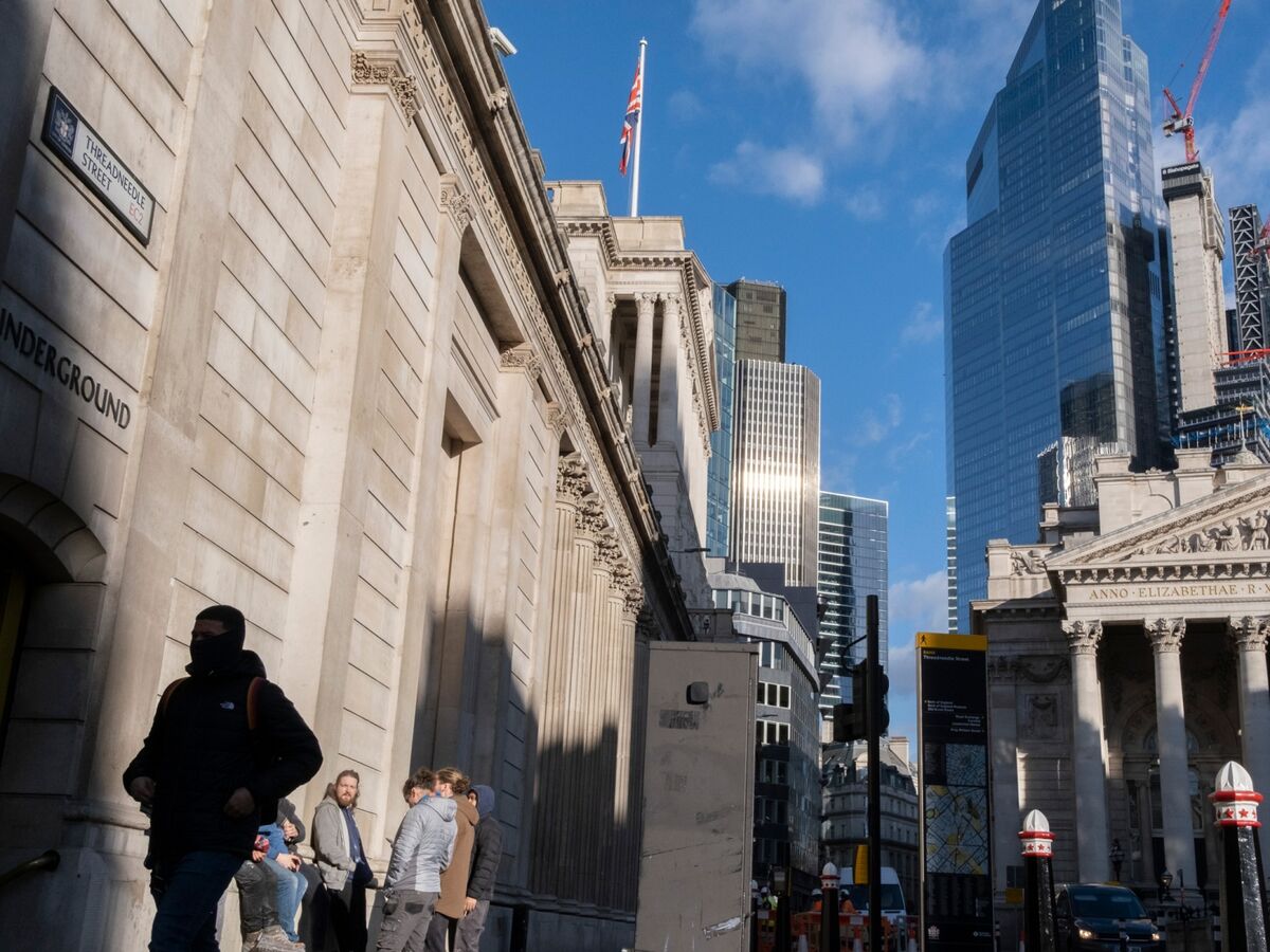 LIVE: Markets Today, UK Interest Rates, British Pound (GBP USD) FTSE ...