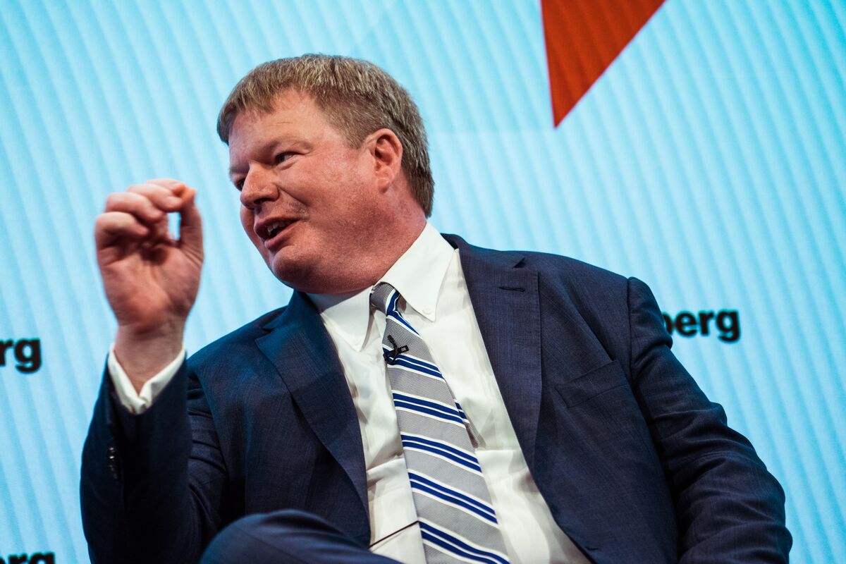 Bank of Canada Should Be Cutting Rates, Ex-Pimco Manager Devlin Says ...