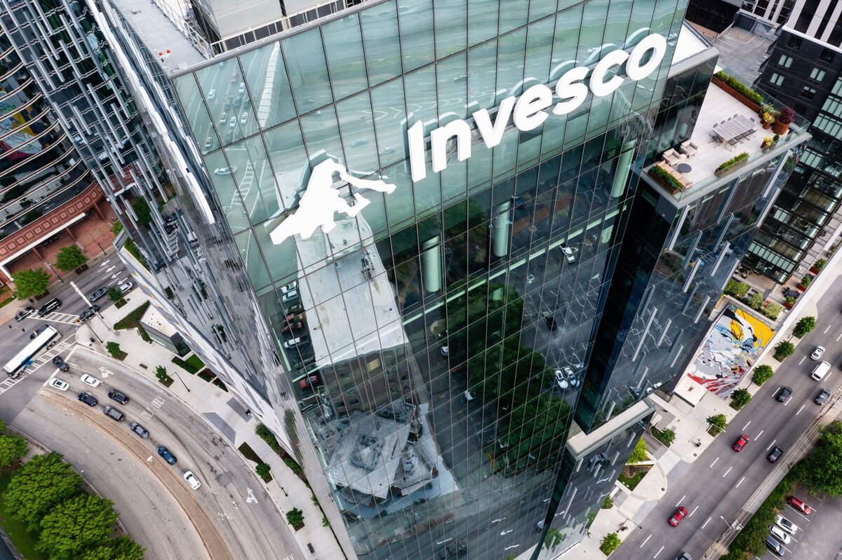 Carlyle Agrees to Acquire Invesco Software Company Intelliflo - Bloomberg