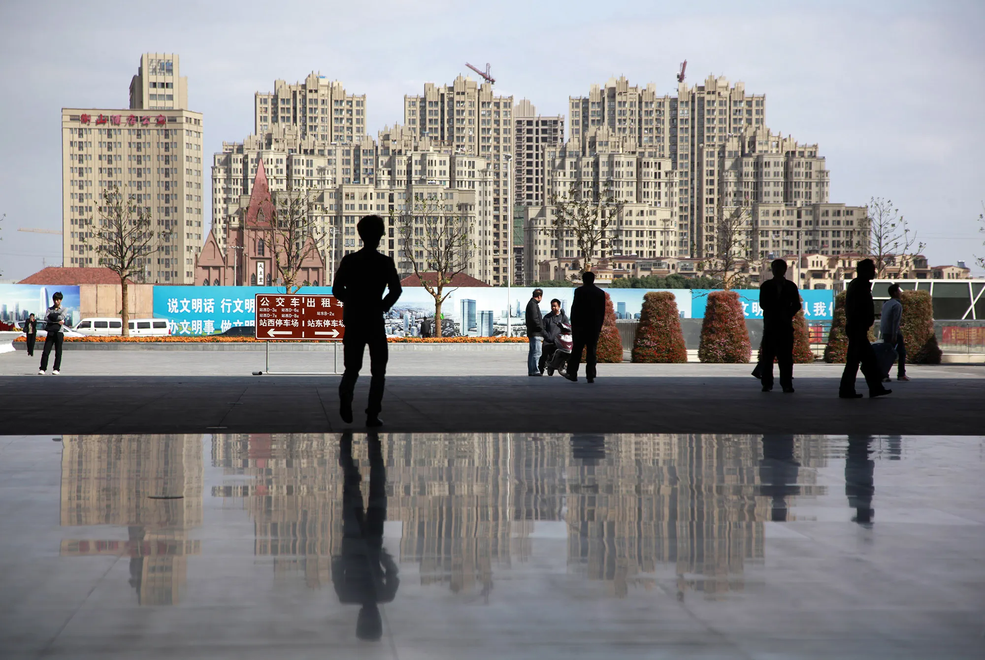 China’s First Defaulting Developer Is Alarming Bondholders Again ...
