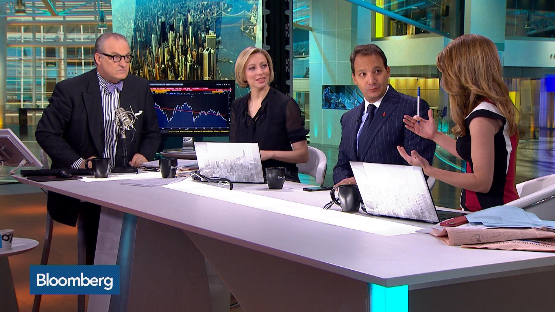 Watch China's Managed Risks in Move to Consumer Economy - Bloomberg