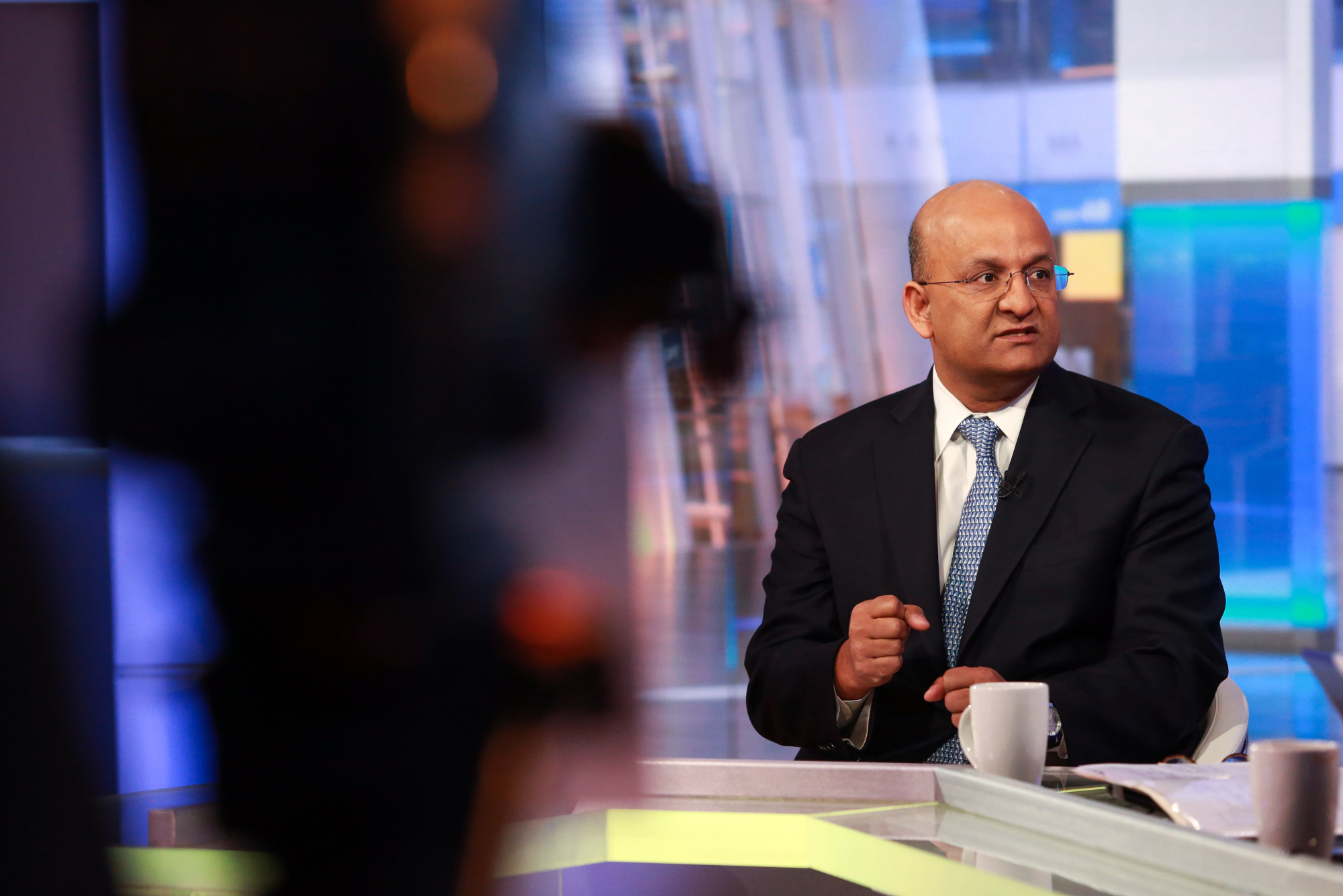 Harvard Business School Ex-Dean Nitin Nohria Joins Kushner's Thrive ...