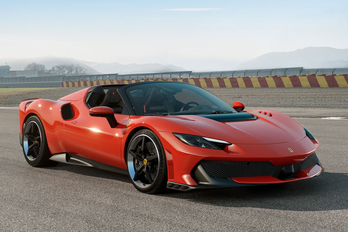 Ferrari Unveils €400,000-Plus Hybrid Supercars for Collectors - Bloomberg
