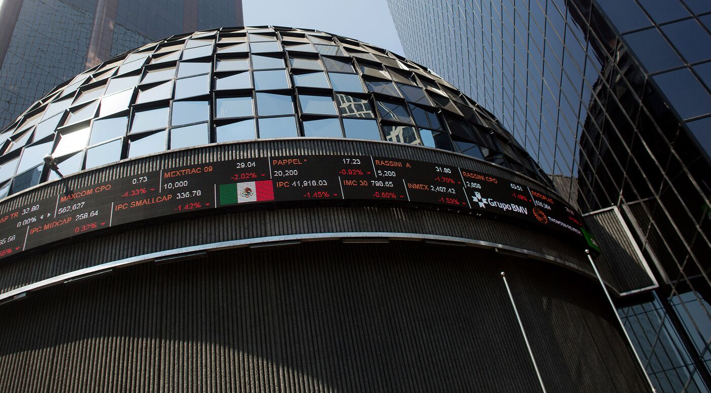 Mexican Billionaires Said Exploring Strategic Options for Coppel ...