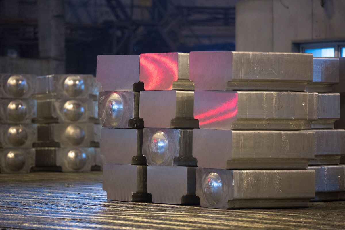 Green Aluminum, Coming Soon to a Metals-Trading Desk Near You - Bloomberg