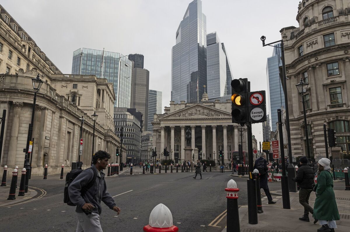 BOE Eyes Certain Prime Brokerage Practices at Largest Banks - Bloomberg